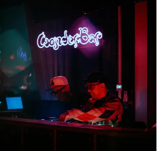 Wonder Bar - SCBD | Indoparty